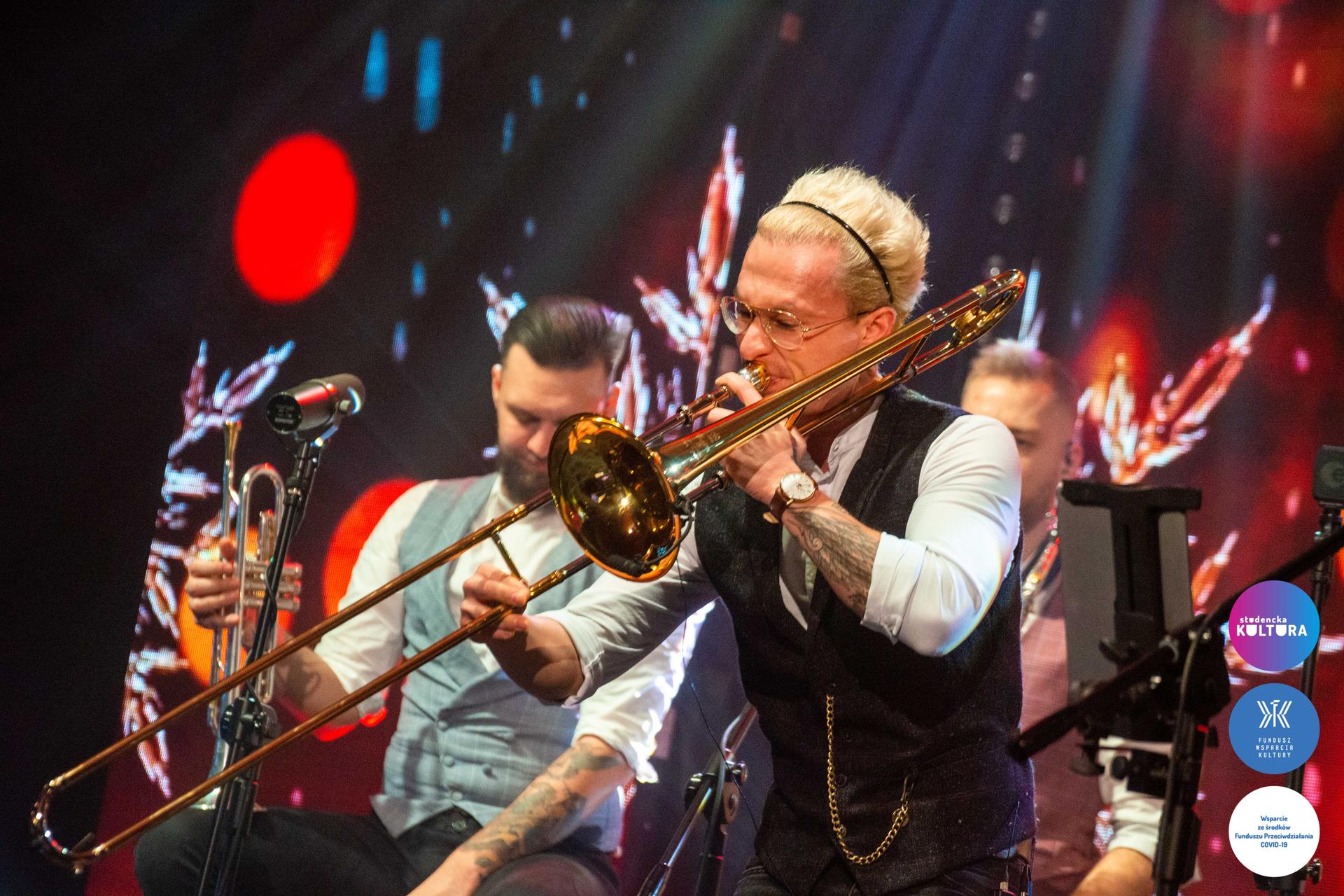 Zespół Enej dał świąteczny koncert. Wydarzenie jeszcze zobaczycie w ...