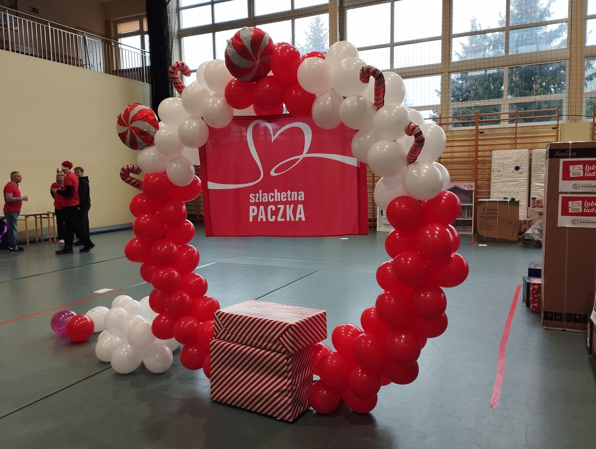 Machina ruszyła. Wolontariusze Szlachetnej Paczki w Radomiu szukają ...