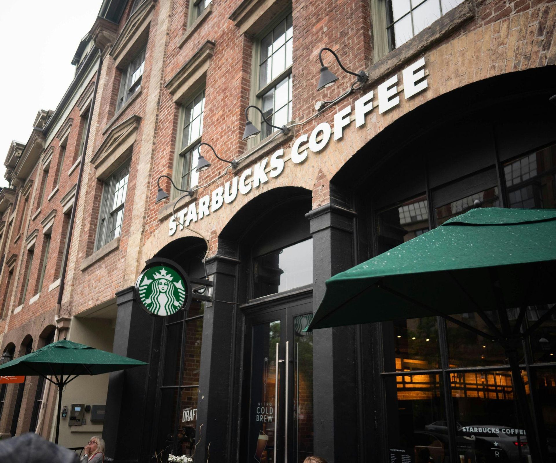 Kawiarnia Starbucks powstanie w Olsztynie? Radny zdradził miejsce ...
