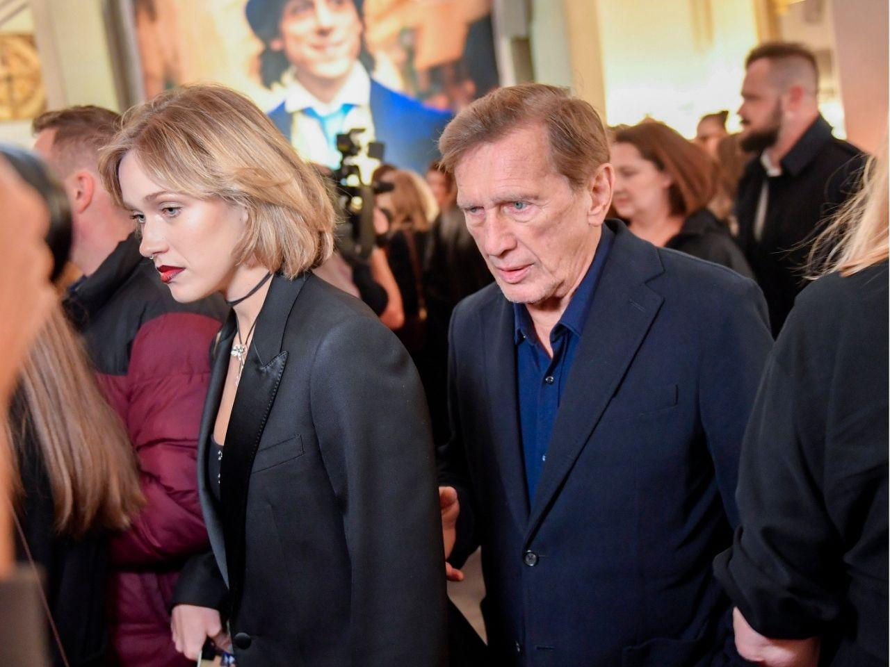 Helena Englert wywołała zamieszanie na premierze filmu o ojcu. Tak się ...