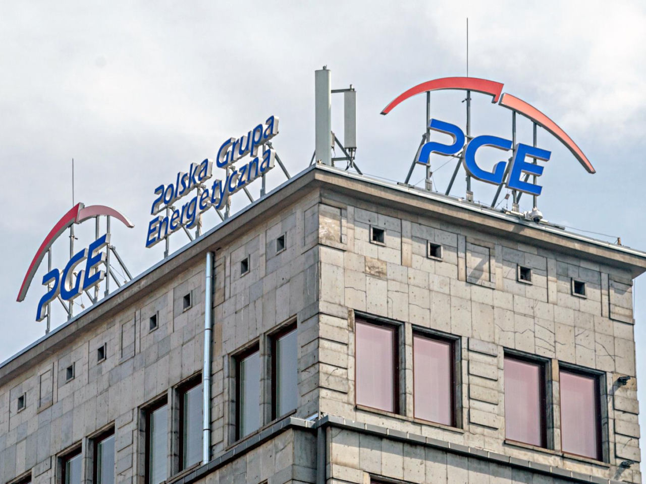 PGE powołało nowego prezesa i wiceprezesa! Kim są Dariusz Lubera i ...