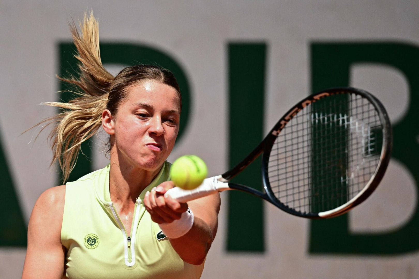 Ile zarobiła Maja Chwalińska w Roland Garros? PREMIE w Paryżu są ...