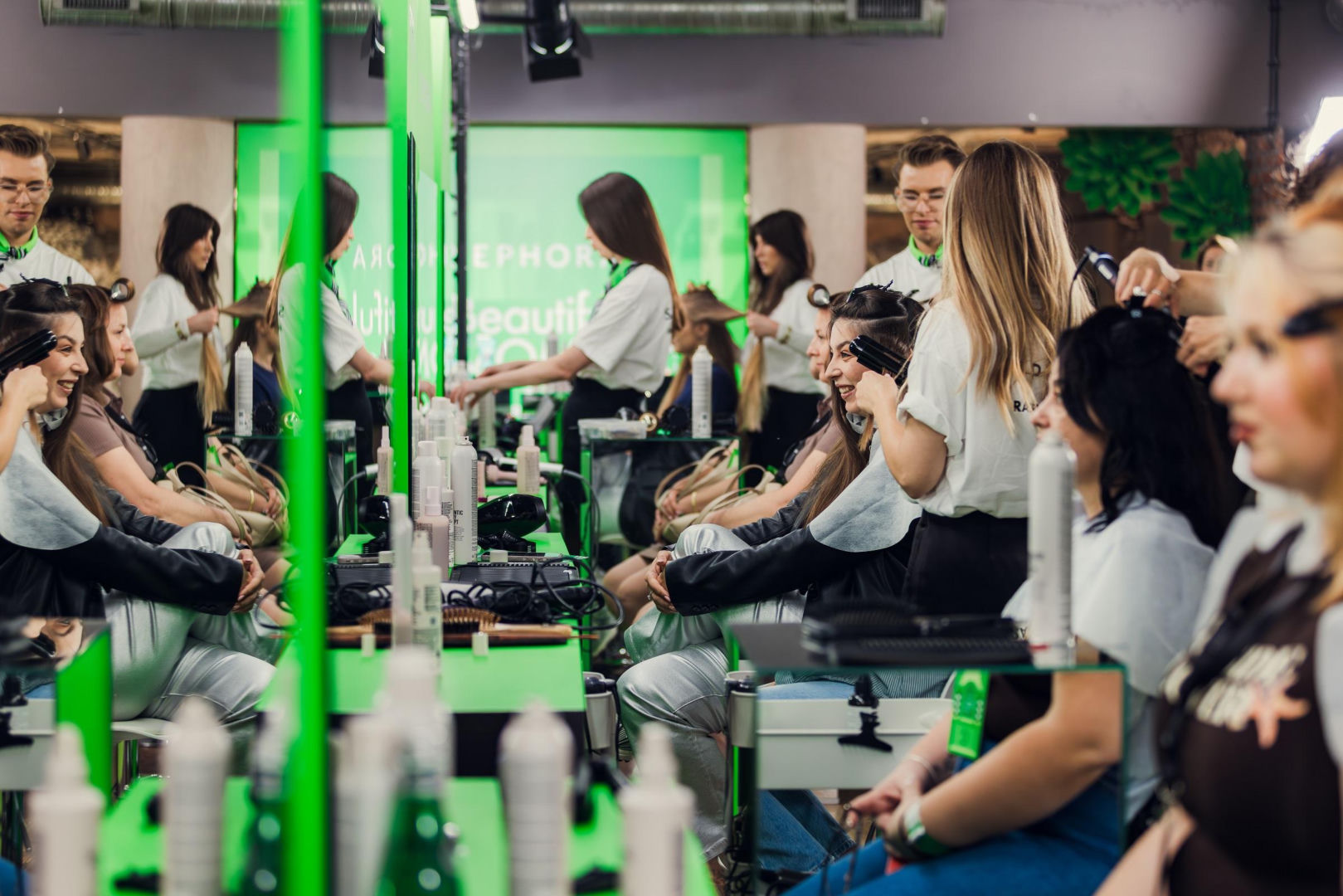 Sephora świętuje Dzień Matki z rozmachem. Zjawiskowy event w stolicy ...