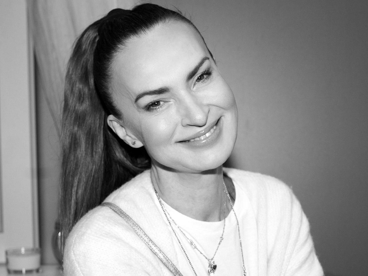 Agnieszka Maciąg nie żyje. Gwiazdy z niedowierzaniem żegnają ikonę lat ...