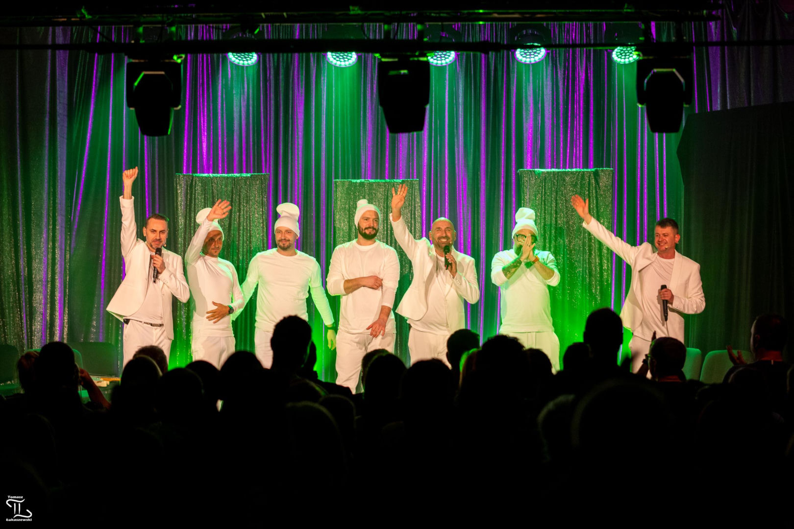 Kabaret Neo-Nówka i jego "Pokolenie DNA". Grupa występuje z nowym ...