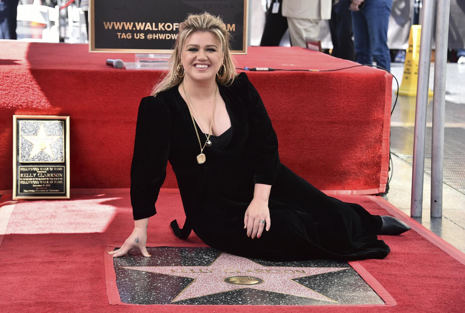 Kelly Clarkson kończy ze swoim talk show. Ma nowe plany po śmierci ...
