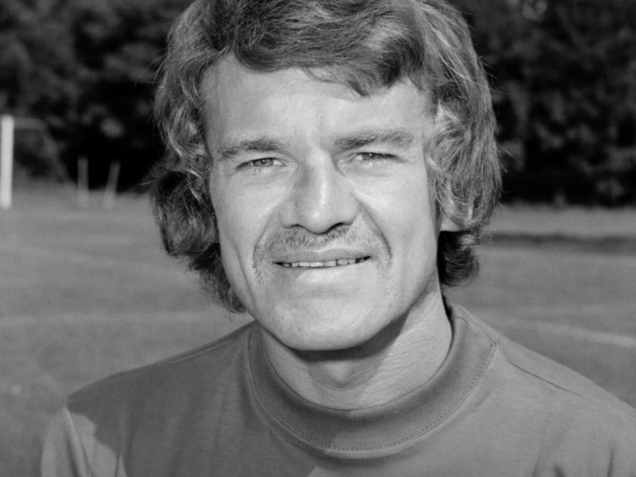 Nie żyje Eddie McCreadie, słynny piłkarz Chelsea Londyn. Absolutna ...