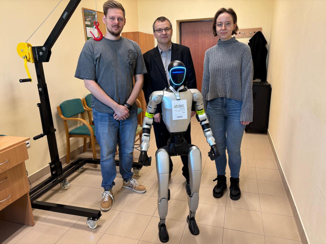 Robot humanoidalny trafił na nowosądecką ANS - Nowy Sącz Radio ESKA