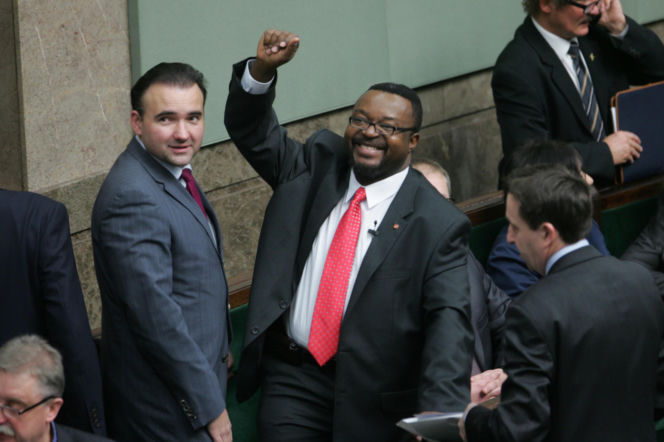 Były poseł zachęcał, by mieć dużo dzieci. Sam ma siedmioro! Jeden z ...