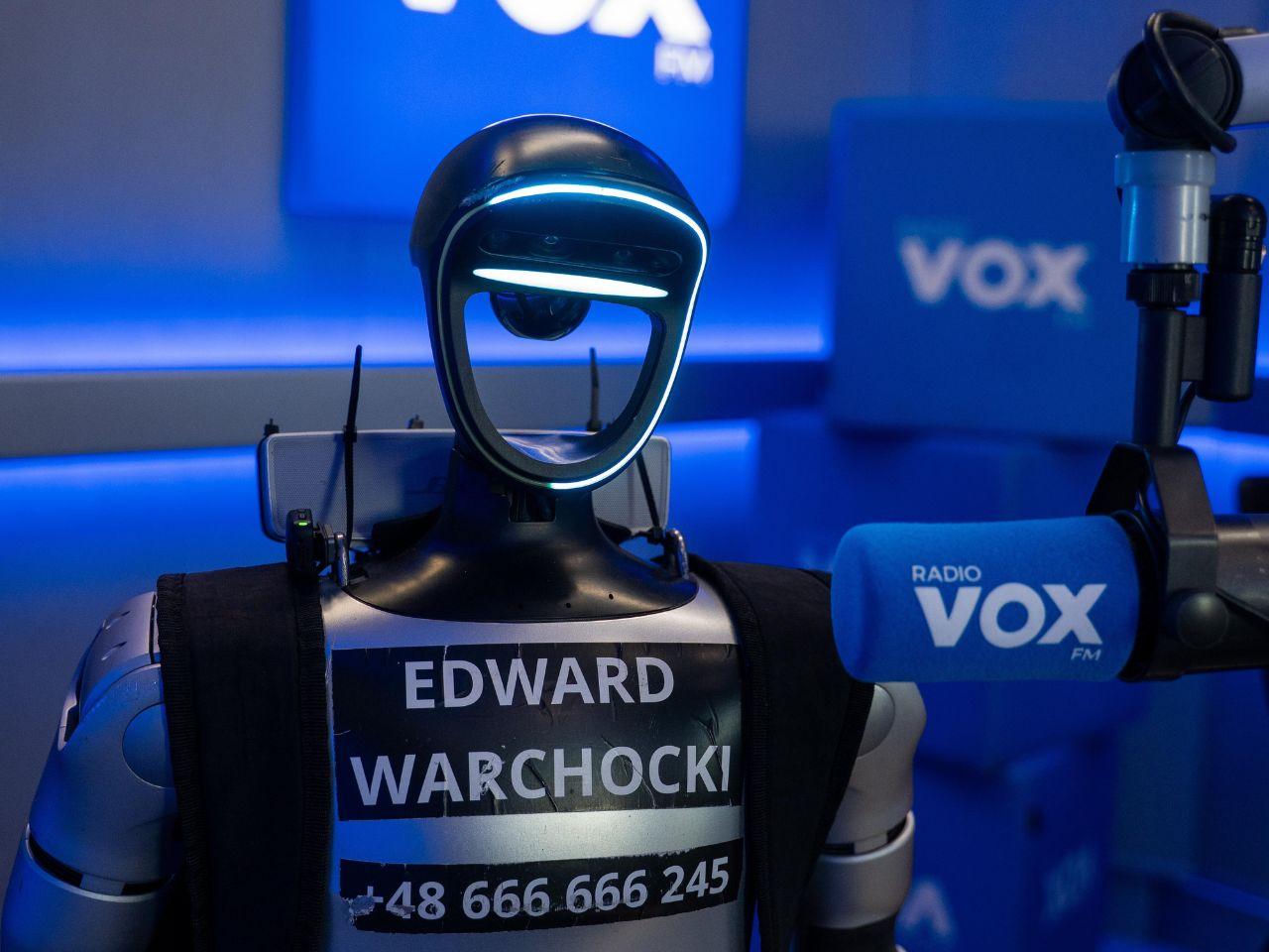 Kim jest Edward Warchocki? Ten robot wkrótce może "przejąć" cały świat ...